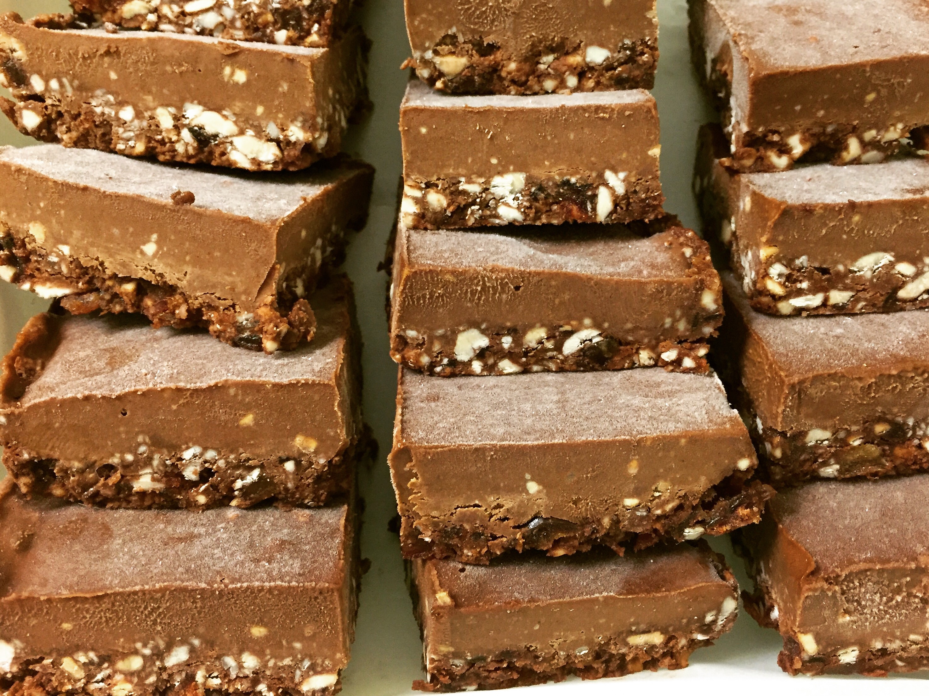Chocolate P&B Banana Fudge Bars – Cow Crumbs